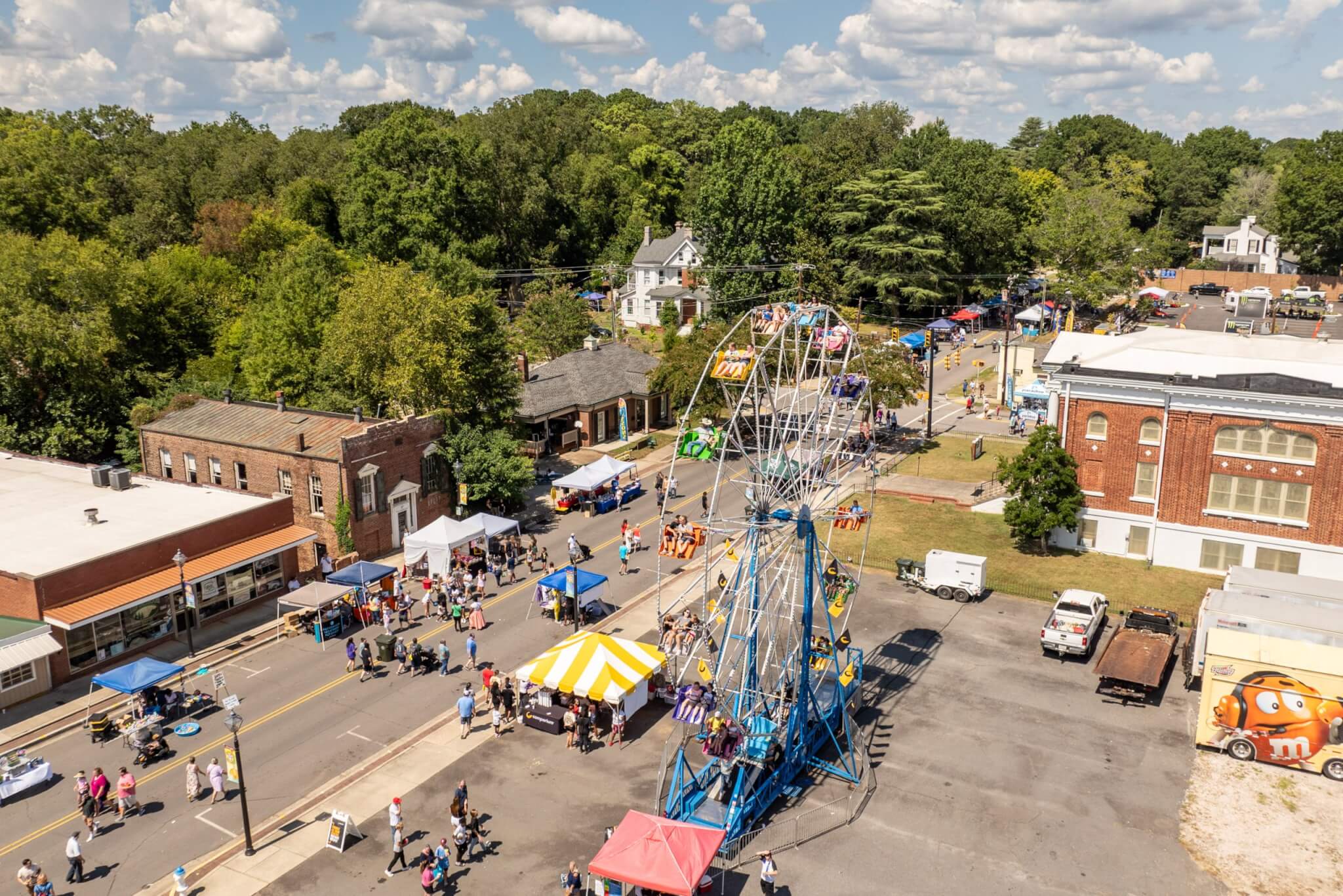 Celebrate the End of Summer at York Summerfest | Olde English District